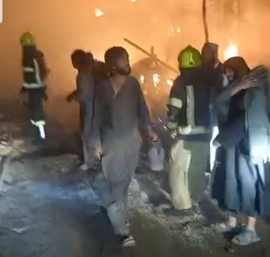 میدان وردګ کې اورلګېدنه؛ هټیوالو ته ۱.۸ میلیونه افغانۍ زیان اوښتی ...